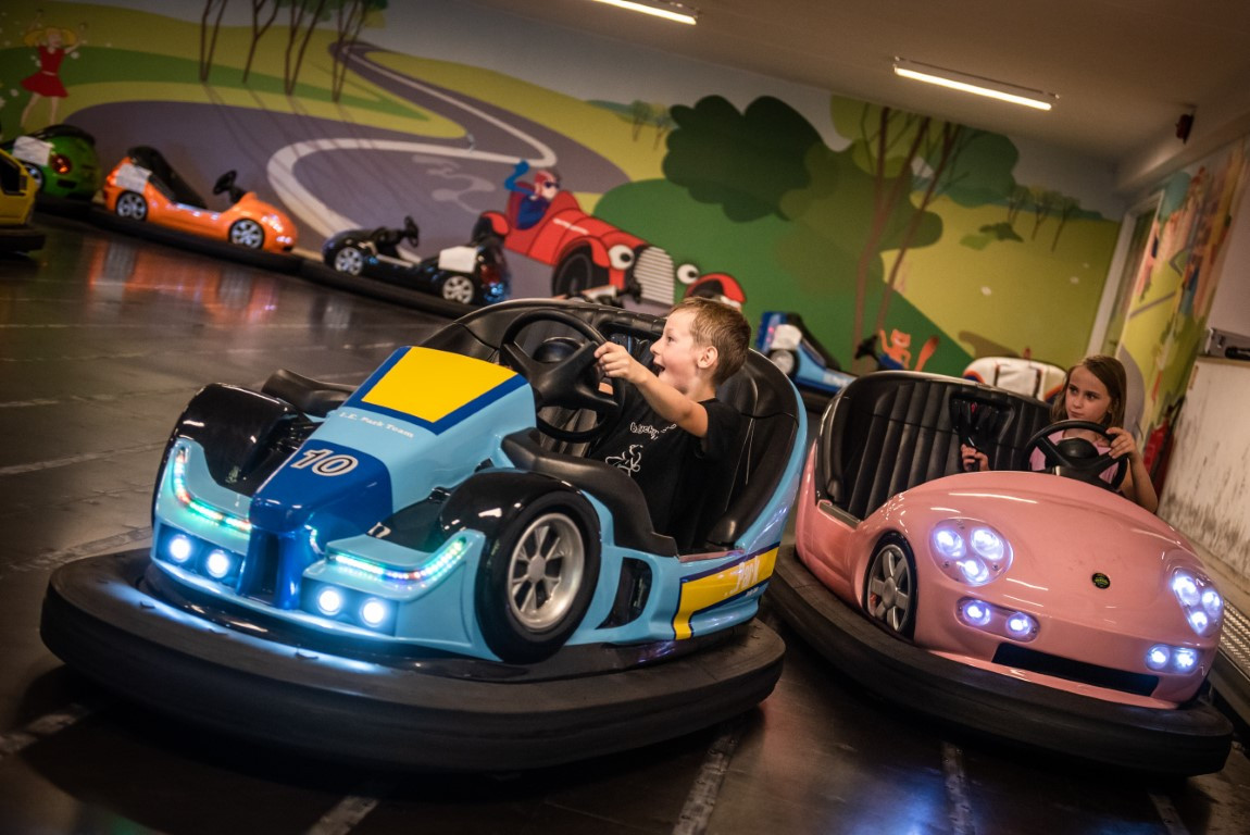 Autodrom | Vnitřní zábavní atrakce pro děti