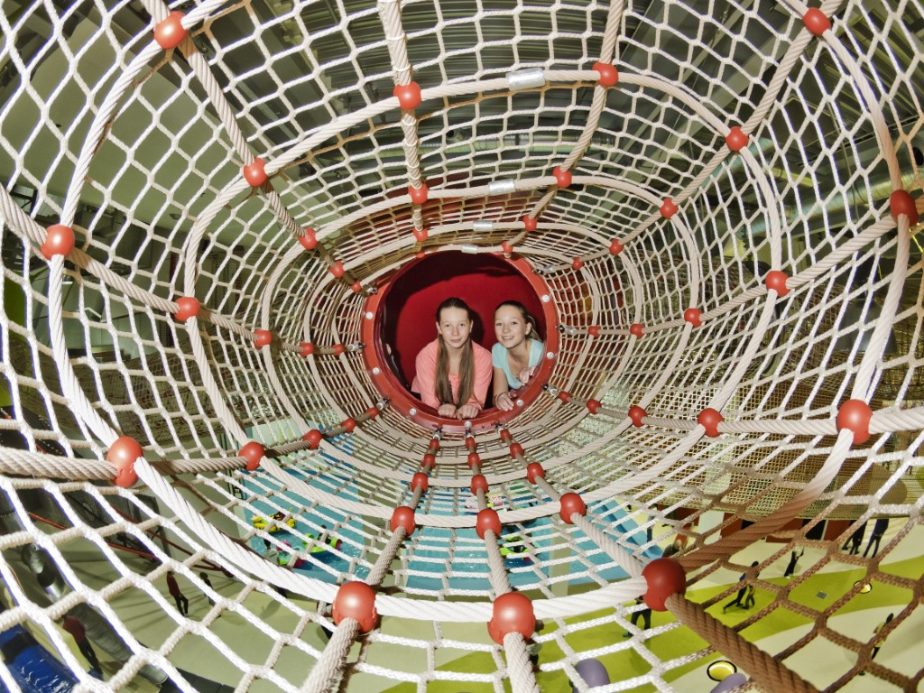 Lanové tunely a lanové mosty | Vnitřní zábavní atrakce pro děti